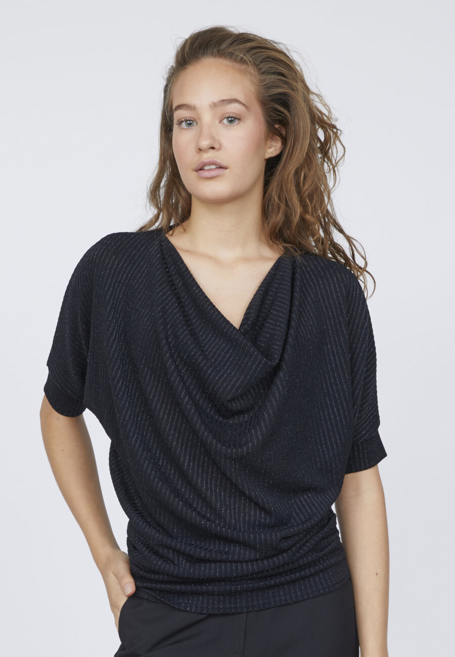 Sort topp med sølvstriper - MioTrend